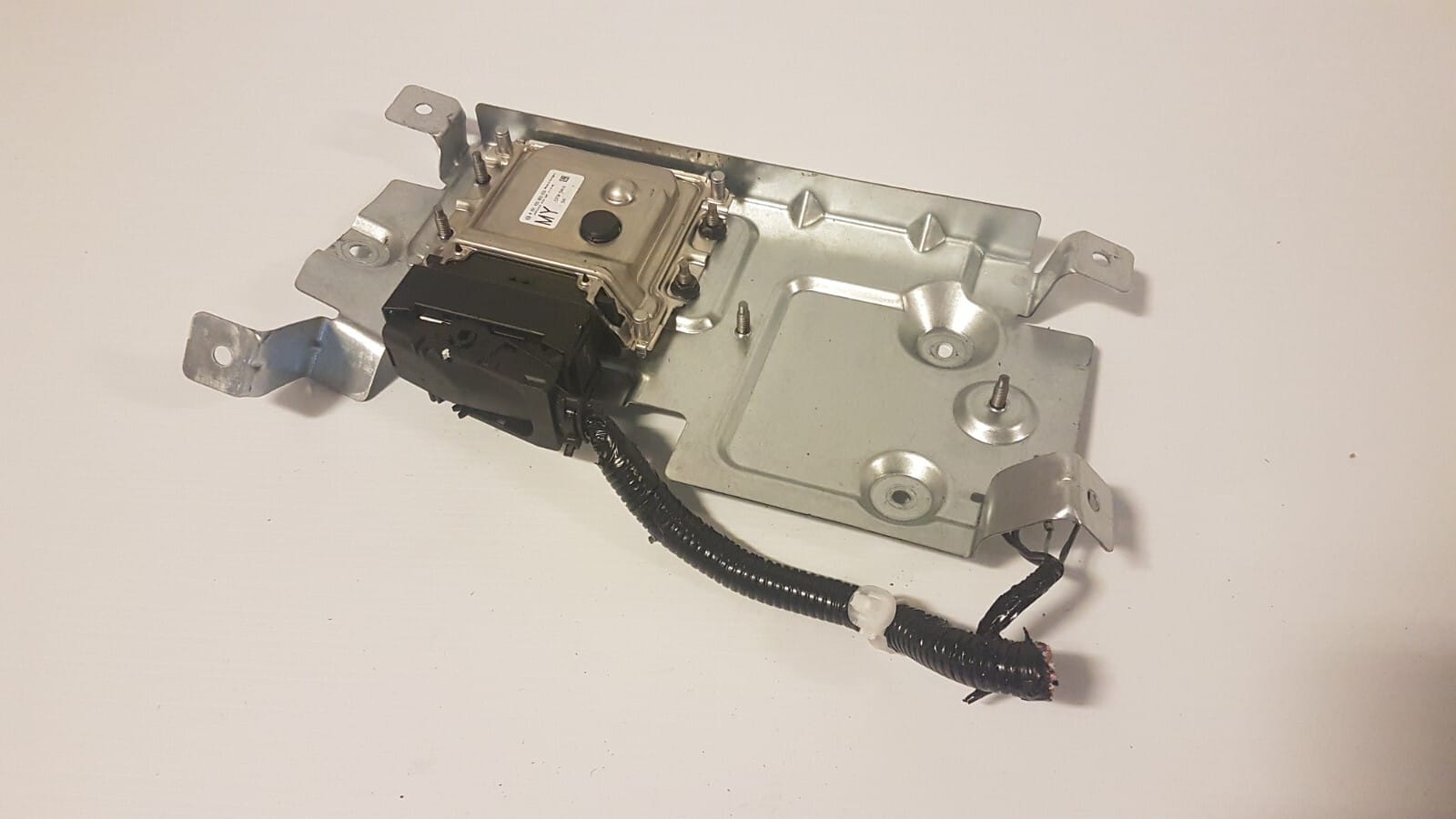 Bosch ECU AdBlue Control Module Mercedes Hyundai Nissan 0281033883 ...